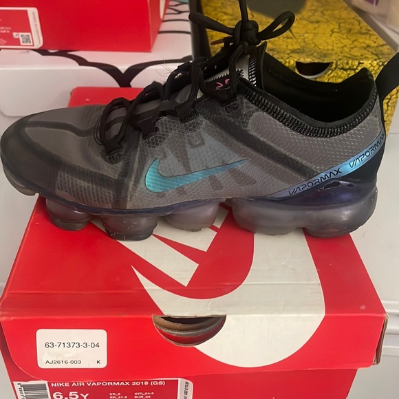 Nike | Shoes | Nike Vapor Max Gently Used | Poshmark